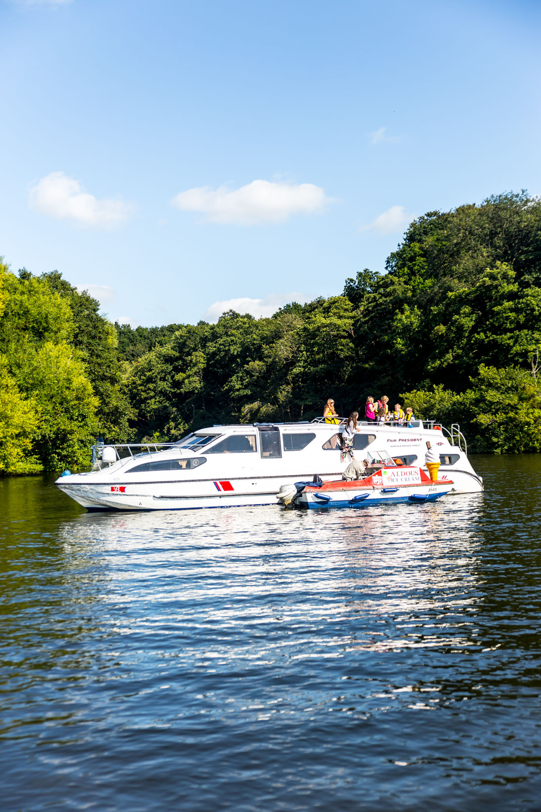 Norfolk Broads Holiday Gallery | Norfolk Broads Direct