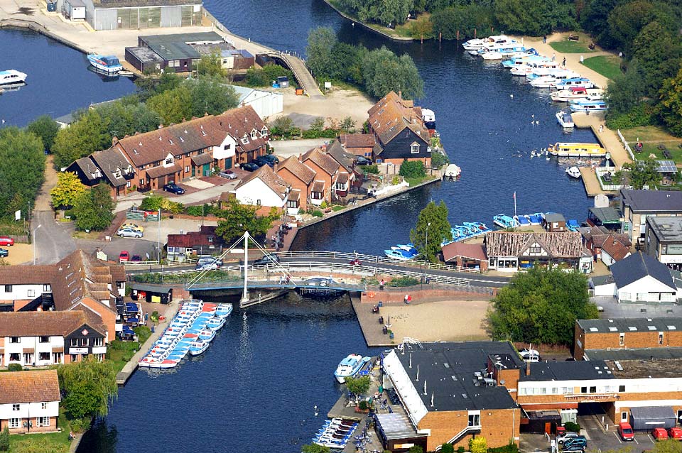 Norfolk Broads Holiday Gallery | Norfolk Broads Direct