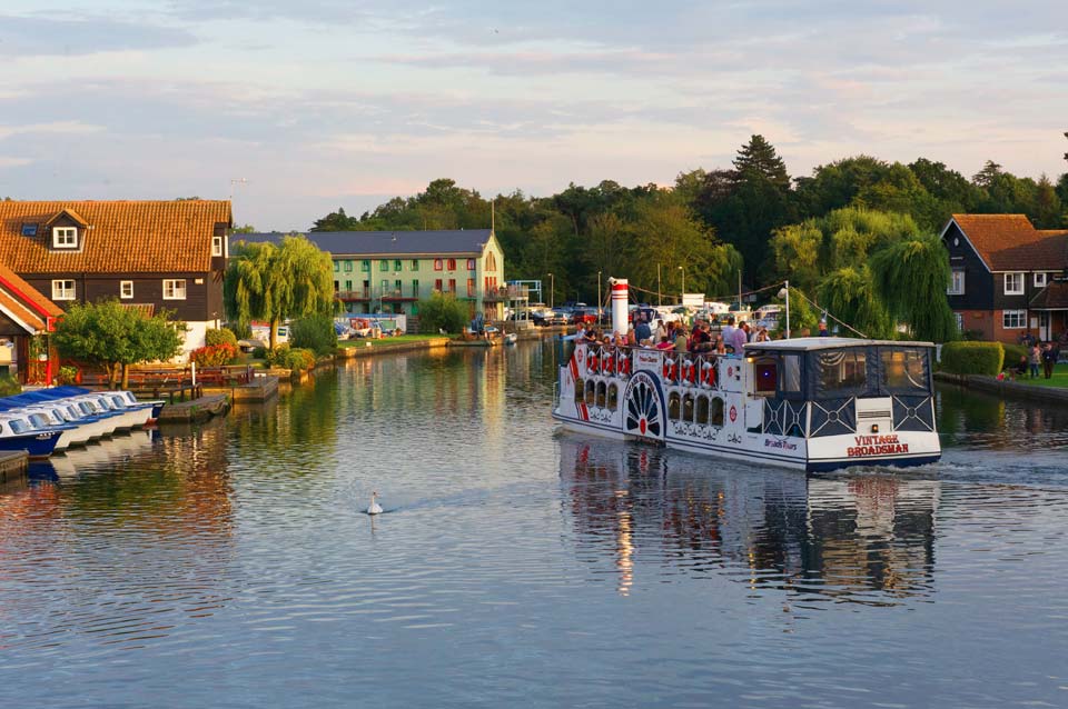 Norfolk Broads Holiday Gallery | Norfolk Broads Direct