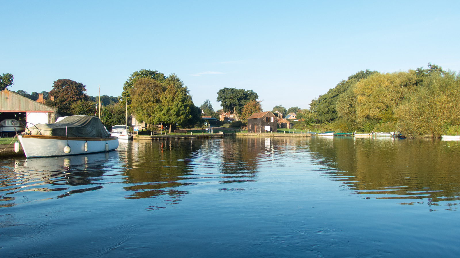 Norfolk Broads Holiday Gallery | Norfolk Broads Direct