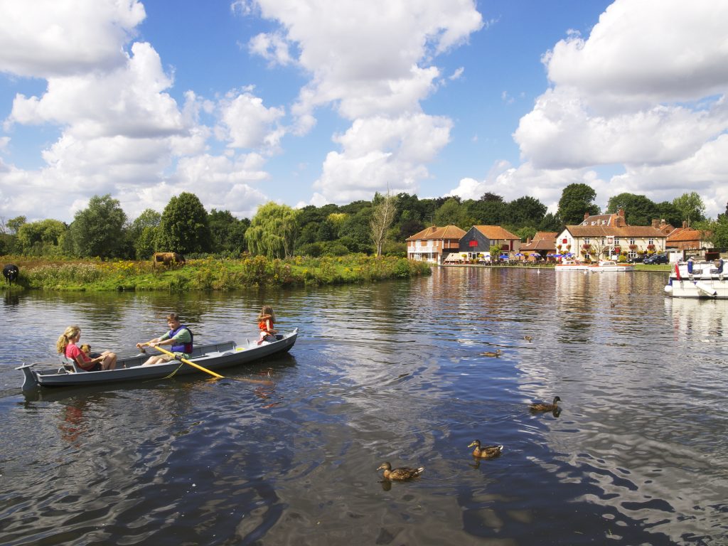 Coltishall - Norfolk Broads Direct